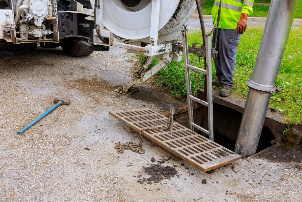 Catch Basin Cleaning Services in Chicago, IL | Grayson Sewer